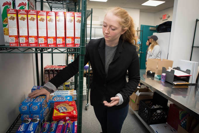 Hunger among college students: Food pantries expand on Pittsburgh ...