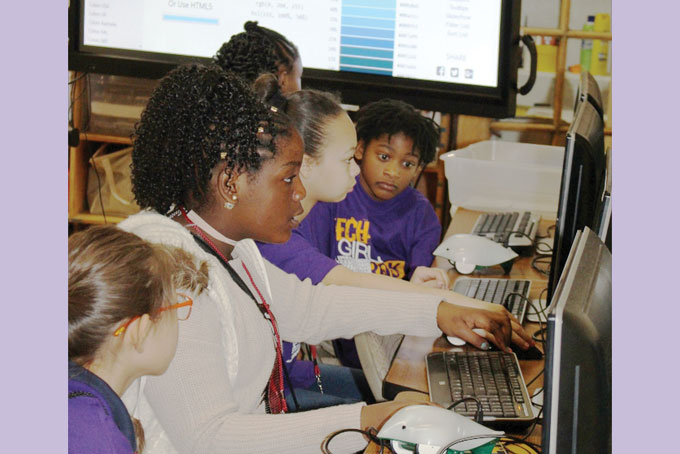 Pittsburgh students learn hands-on at ‘Tech Girls Rock’ | New ...