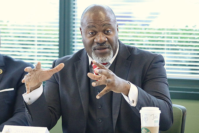 Jake Wheatley hosts meeting to support emerging businesses | New ...