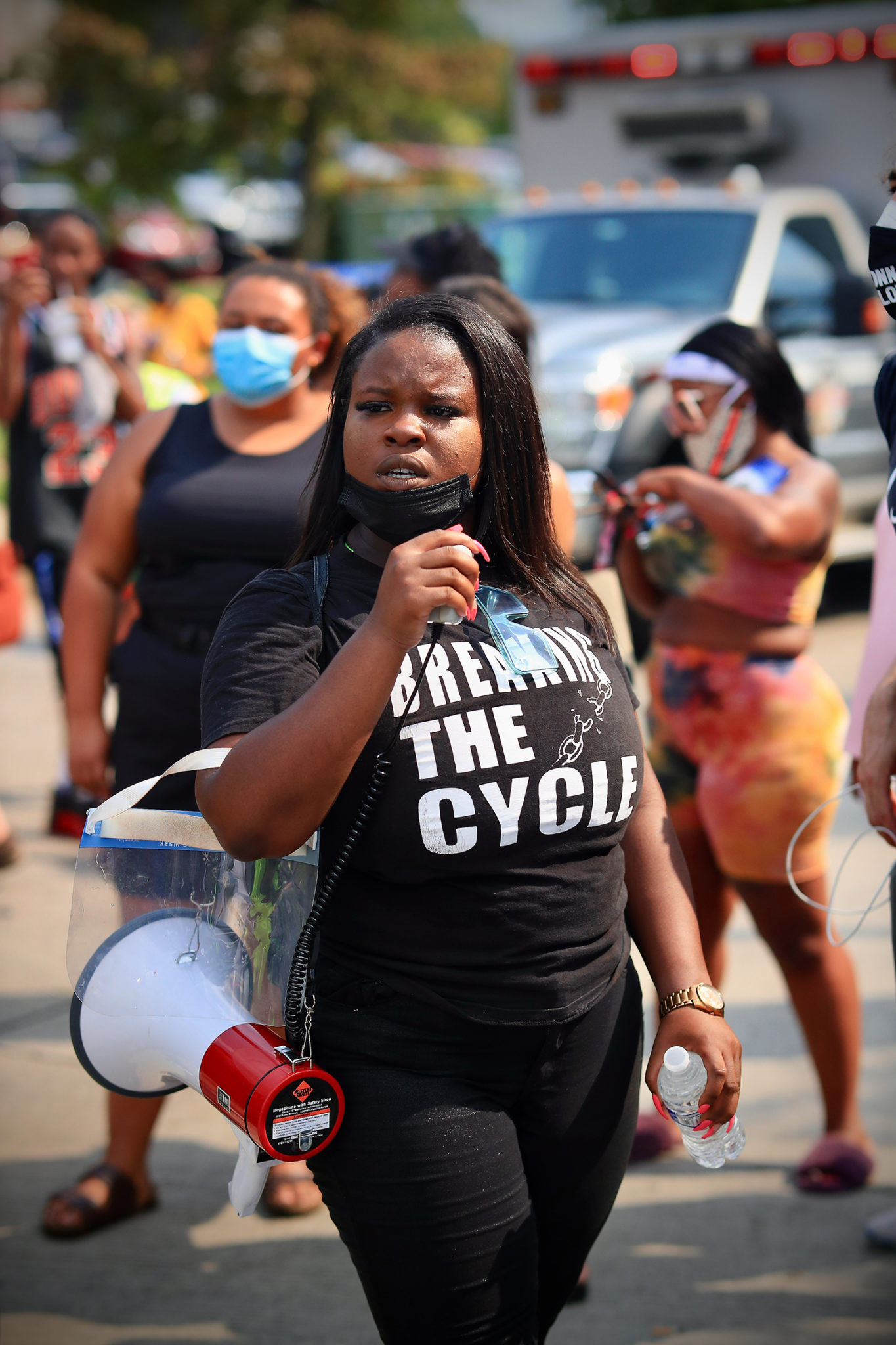 Pittsburghers travel to Louisville, demand justice for Breonna Taylor ...