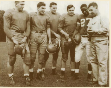 Bill Neal: Willie Thrower, first Black quarterback in NFL history, was ...