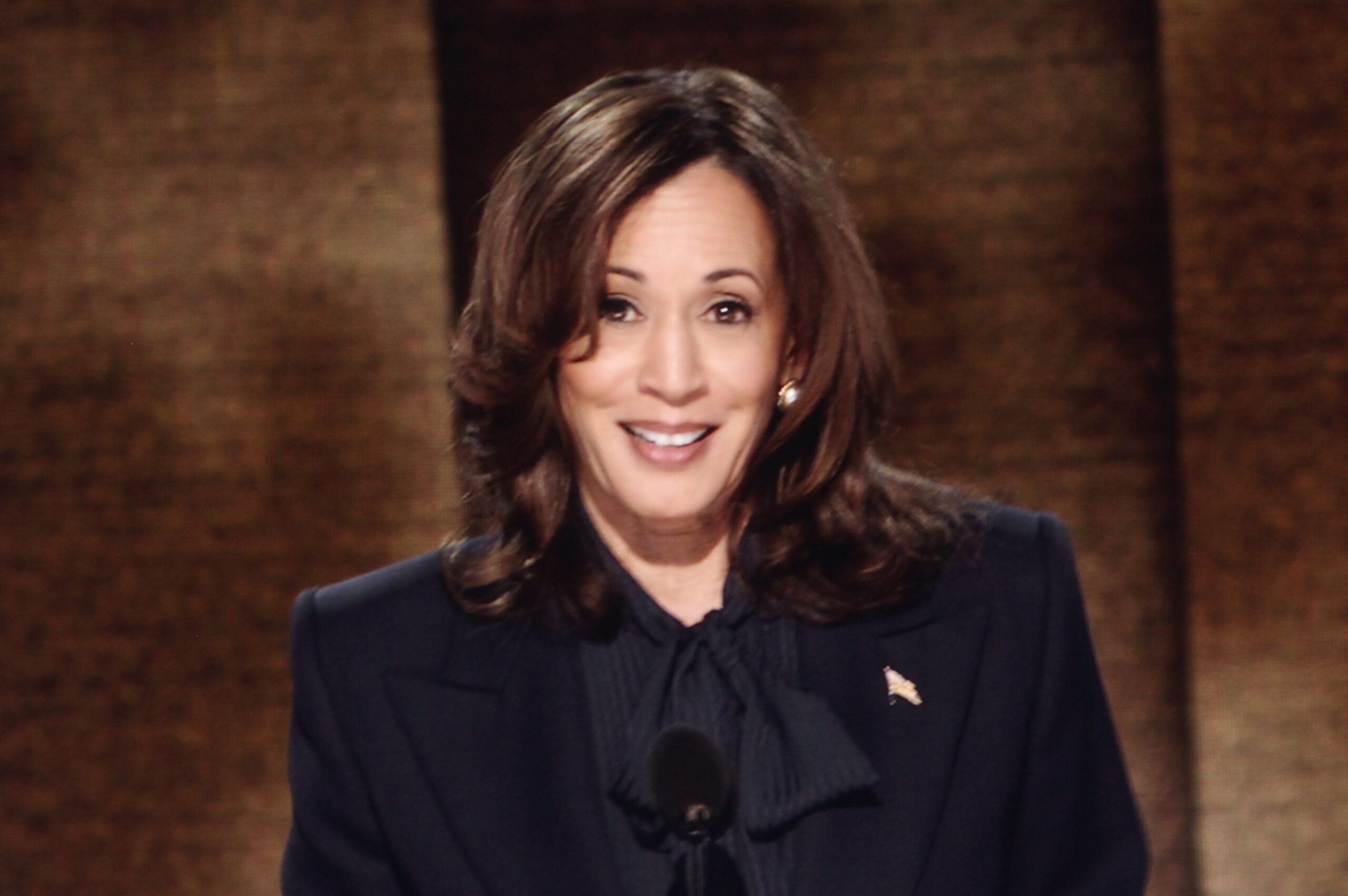Kamala Harris makes history as 1st Black woman nominated to be ...
